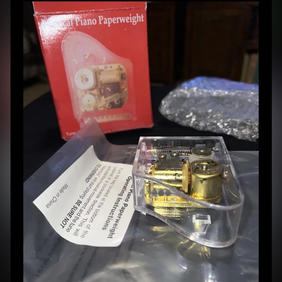 Sanko | Office | Clear Acrylic Musical Piano Paperweight Plays Memories ...